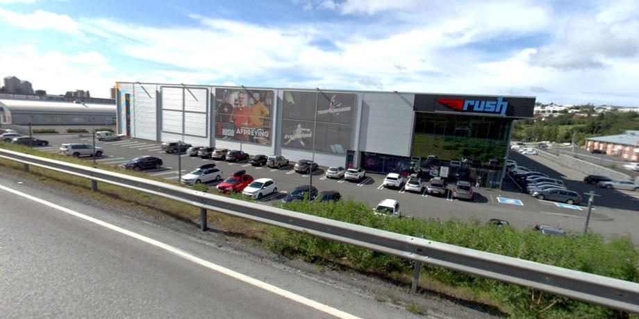 Skopp Ísland ehf Trampólíngarður - Já.is